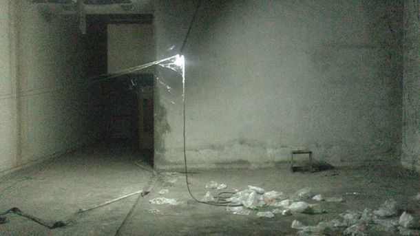 At the basement of abandoned skyscraper in Bangkok - Photorator