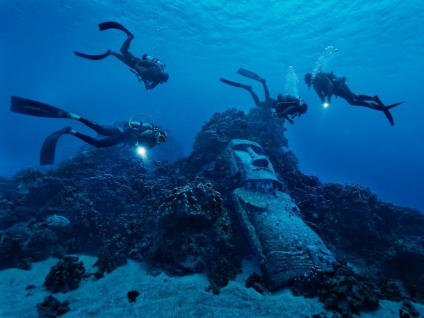 Divers Easter Island - Photorator