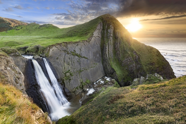 Waterfall over an amazing Geological Fault North Devon UK - x - Photorator